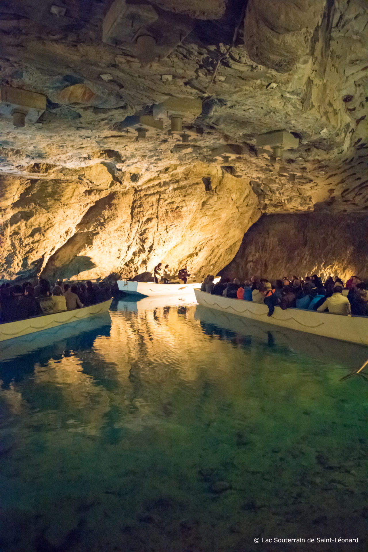 Lac Souterrain de Saint-Léonard - Hängebrücke - das neuste Bed and ...